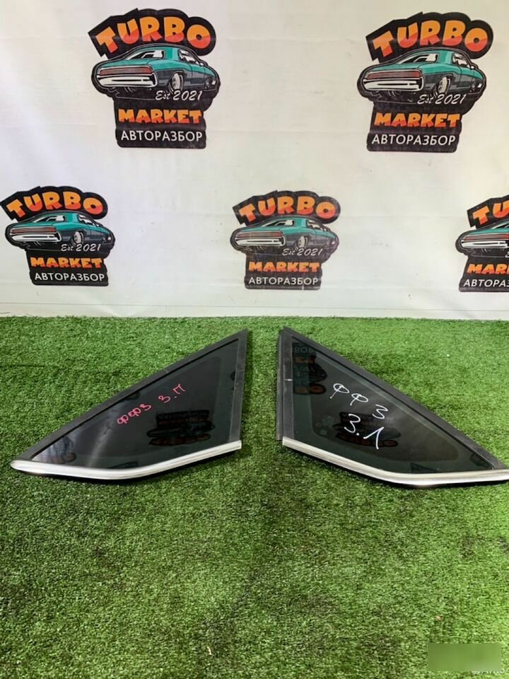 Форточка крыла задняя Ford Focus 3 2011-2015