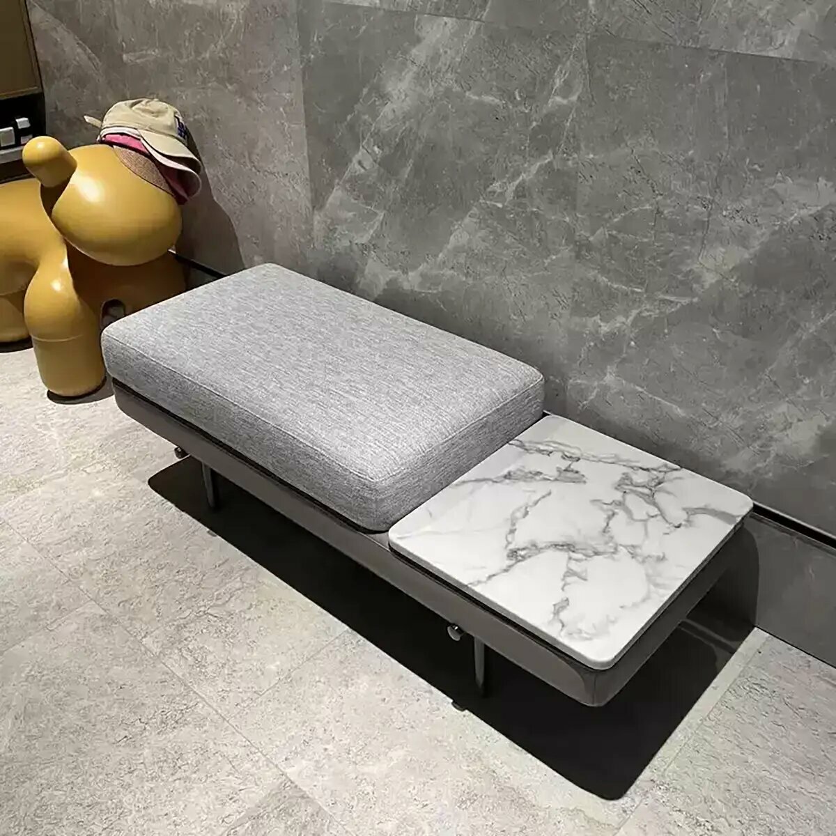 Дизайнерская банкетка со столиком Cecilia в итальянском стиле (размер 80*40*40 см)