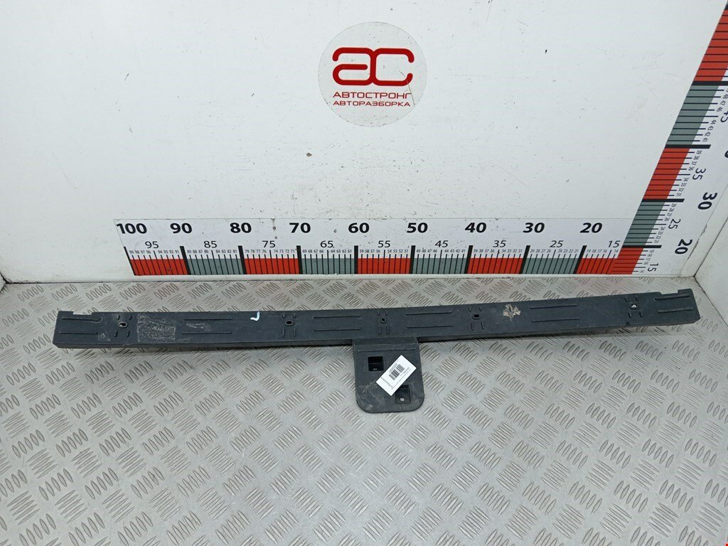 Кронштейн (крепление) заднего бампера центральный Ford Focus 2 1384509 арт. 2252687