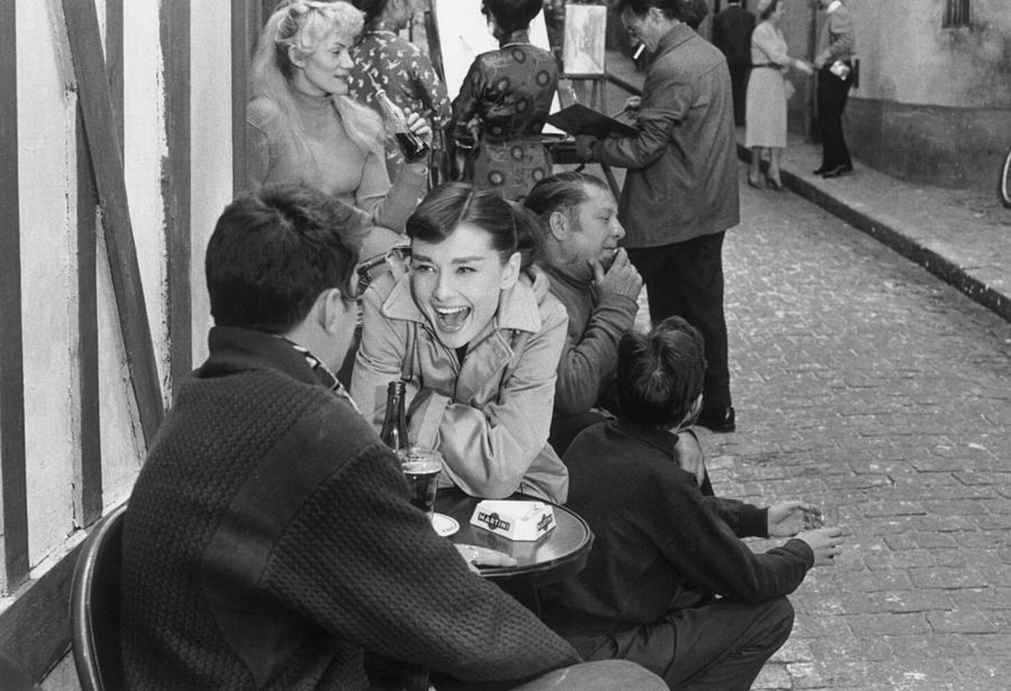 Плакат, постер Одри Хепберн на холсте, размер 30х42см