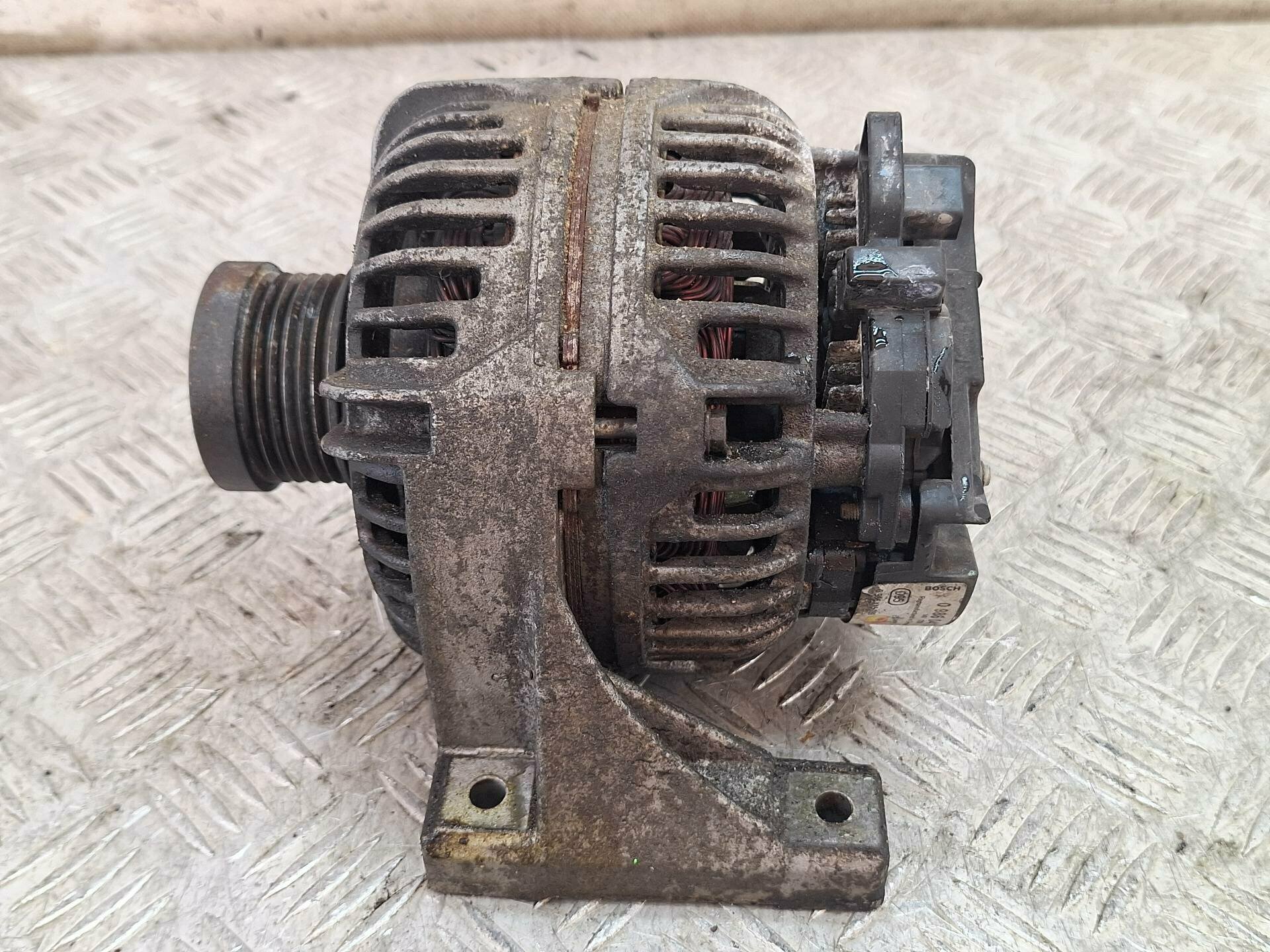 Генератор Volvo C70 1999 0986041730