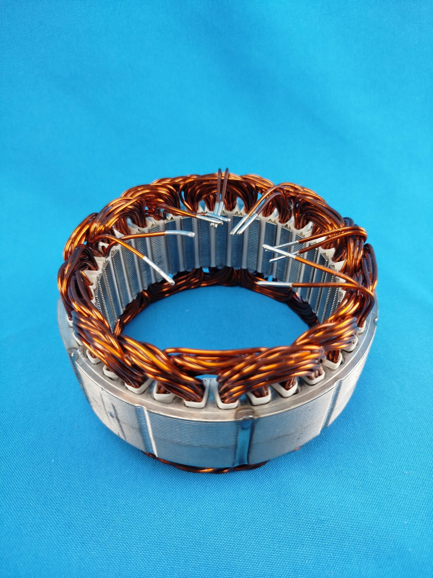 Обмотка генератора (статор) "ВАЗ" для автомобилей ВАЗ 2108-15, Приора, Шевроле-Нива (14В, 90А) (2112-3701100-84)