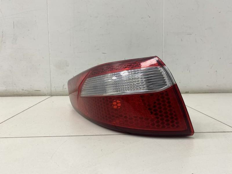 Фонарь задний наружный левый Kia Rio 3 UB 2011-2017 кат.номер: 924014X000