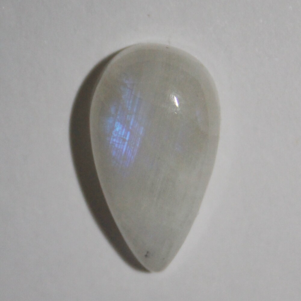 Коллекционный кабошон лунный камень, 19х10х5 мм, Шри-Ланка, «True Stones»