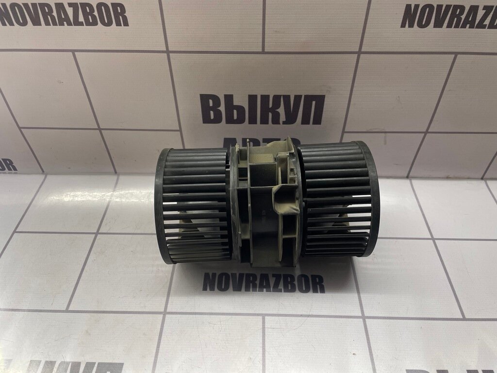 Моторчик печки Renault Megane 3 09-16