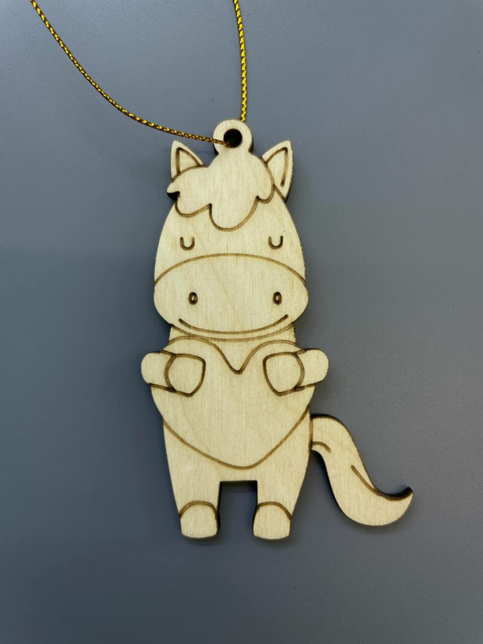 Лошадка года 2026 из дерева