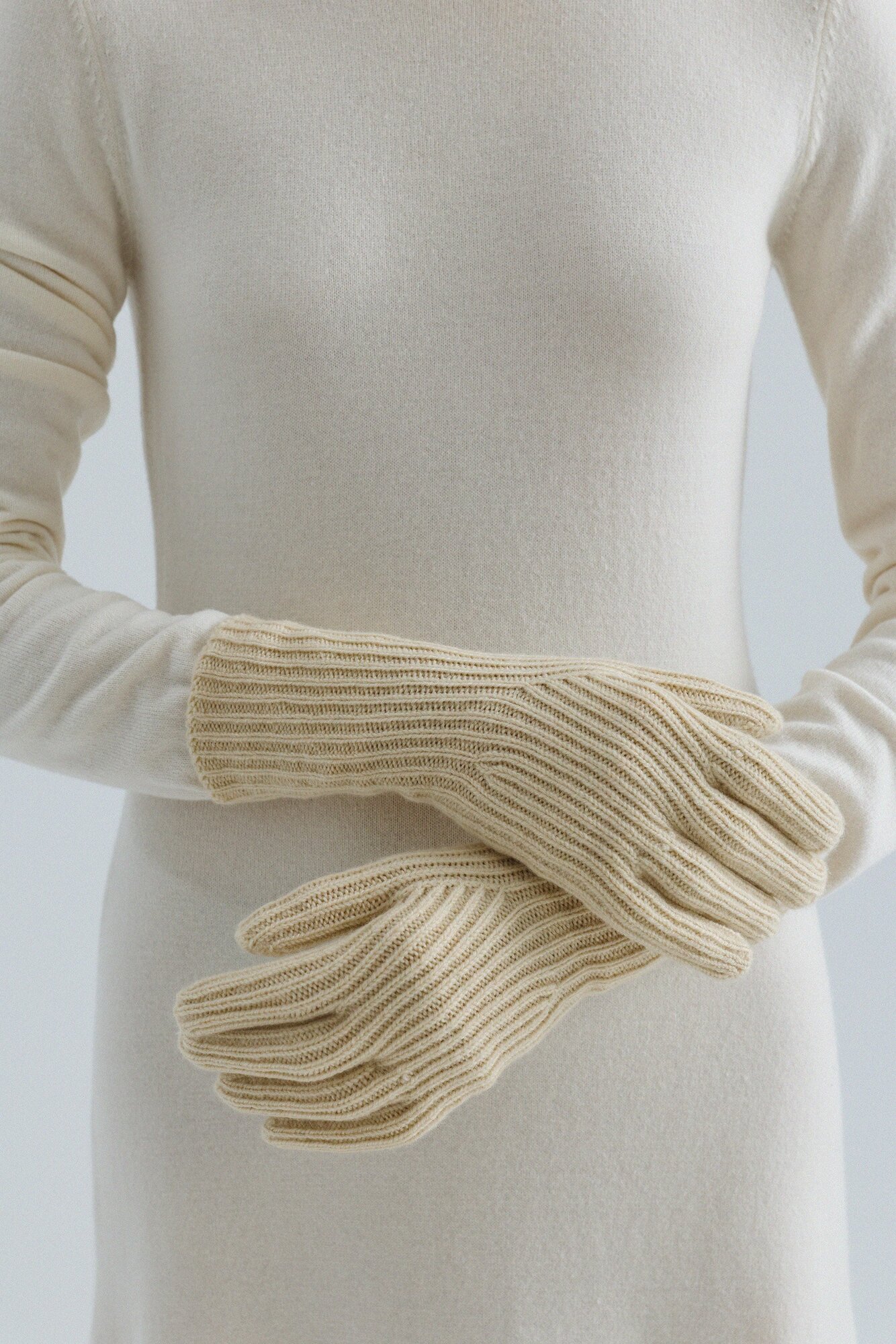 Перчатки Осень-зима 2025 для женщин