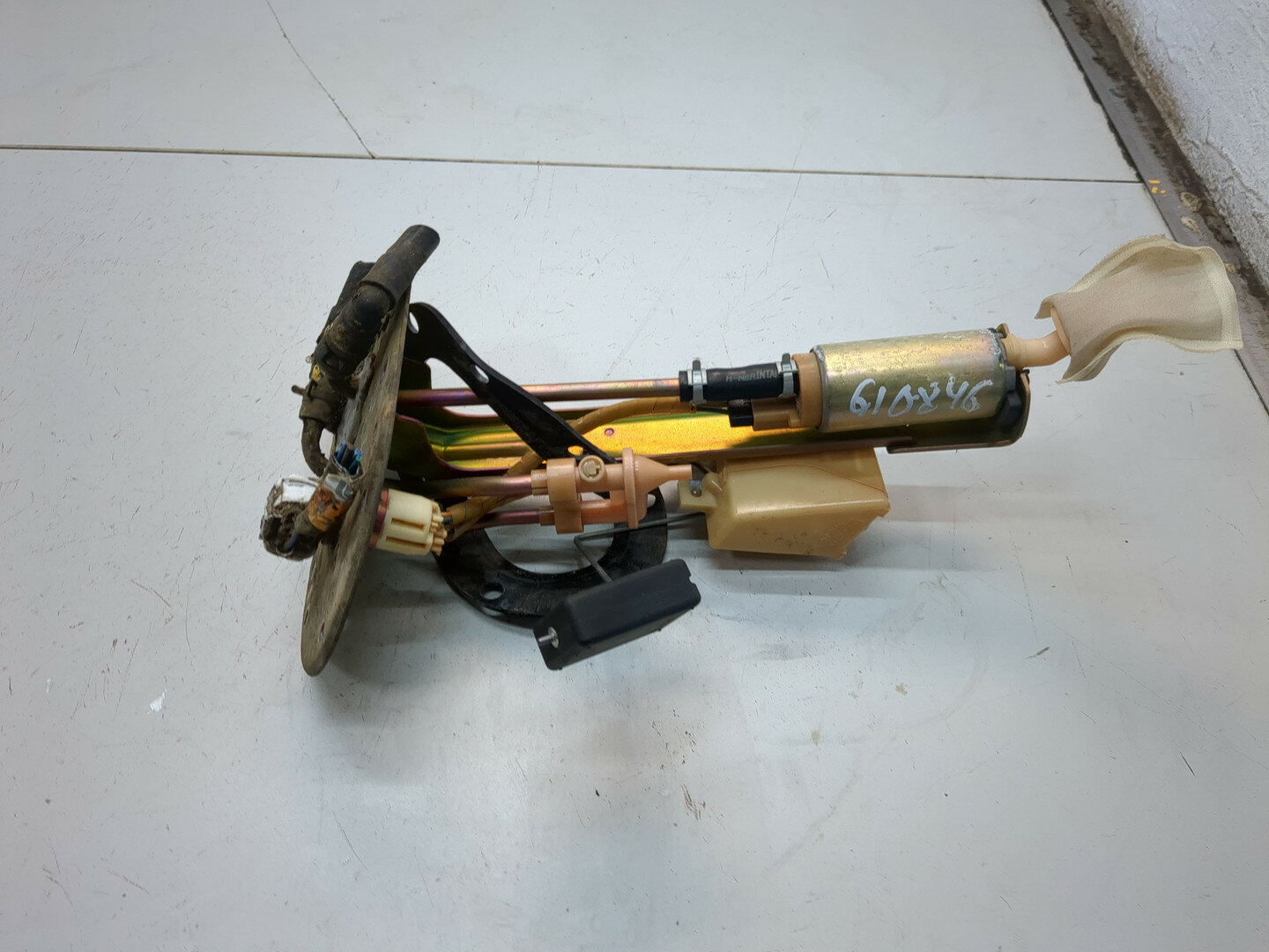 Насос топливный электрический Subaru Forester (S10) Б/У