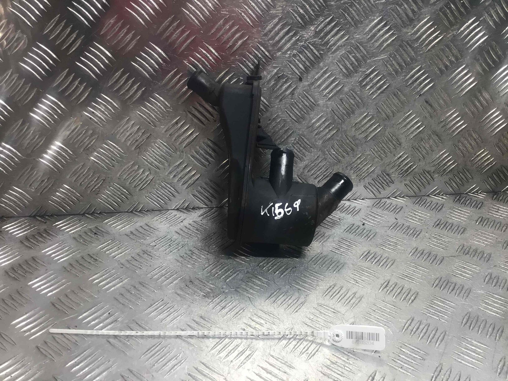 Б/У Маслоотделитель (сапун) Ford Transit Connect 1 поколение [рестайлинг] (2009-2012) 2009 г.