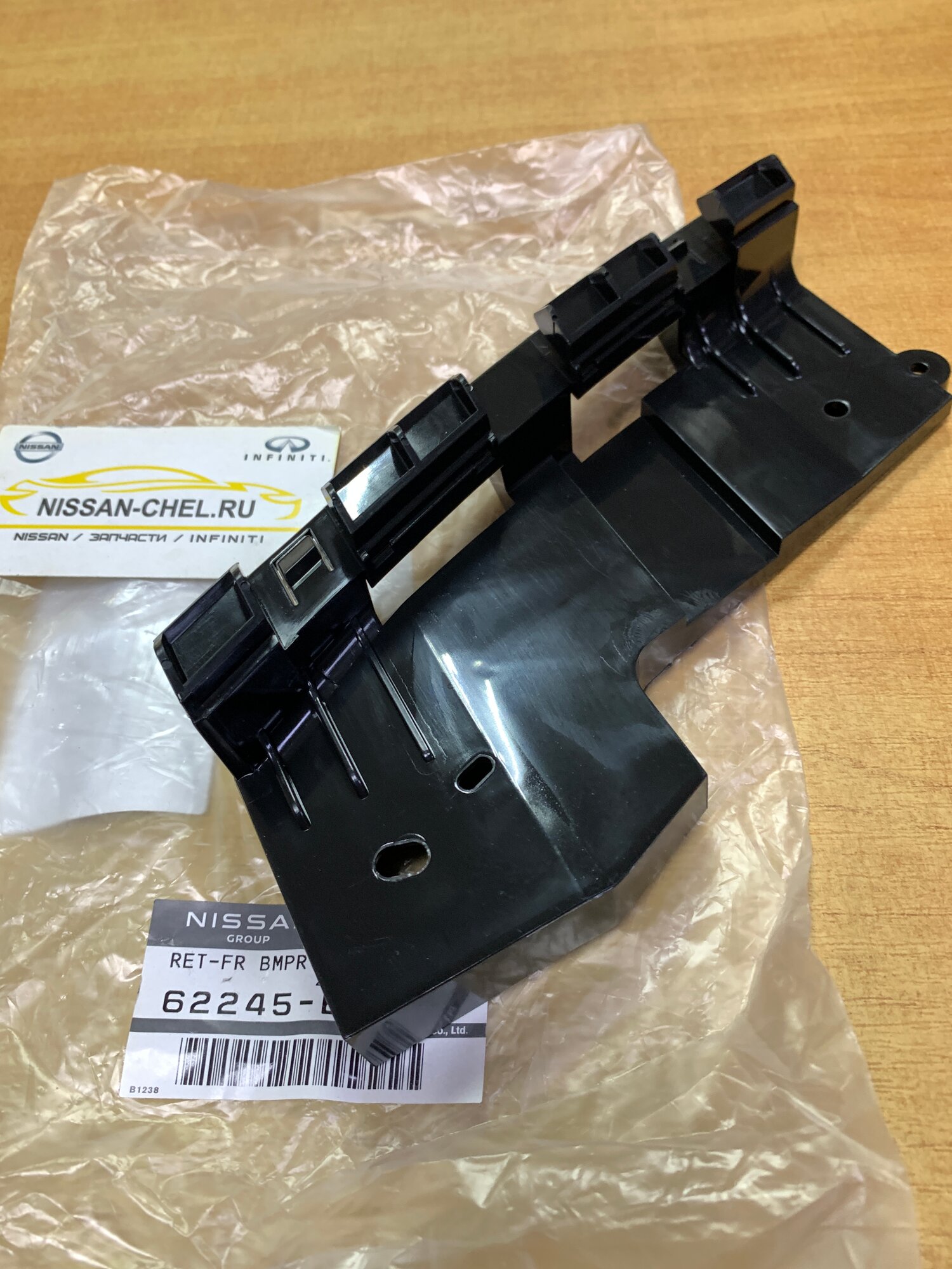 Кронштейн крепления фары NISSAN C11, C11X, SC11X, FLH, передний левый