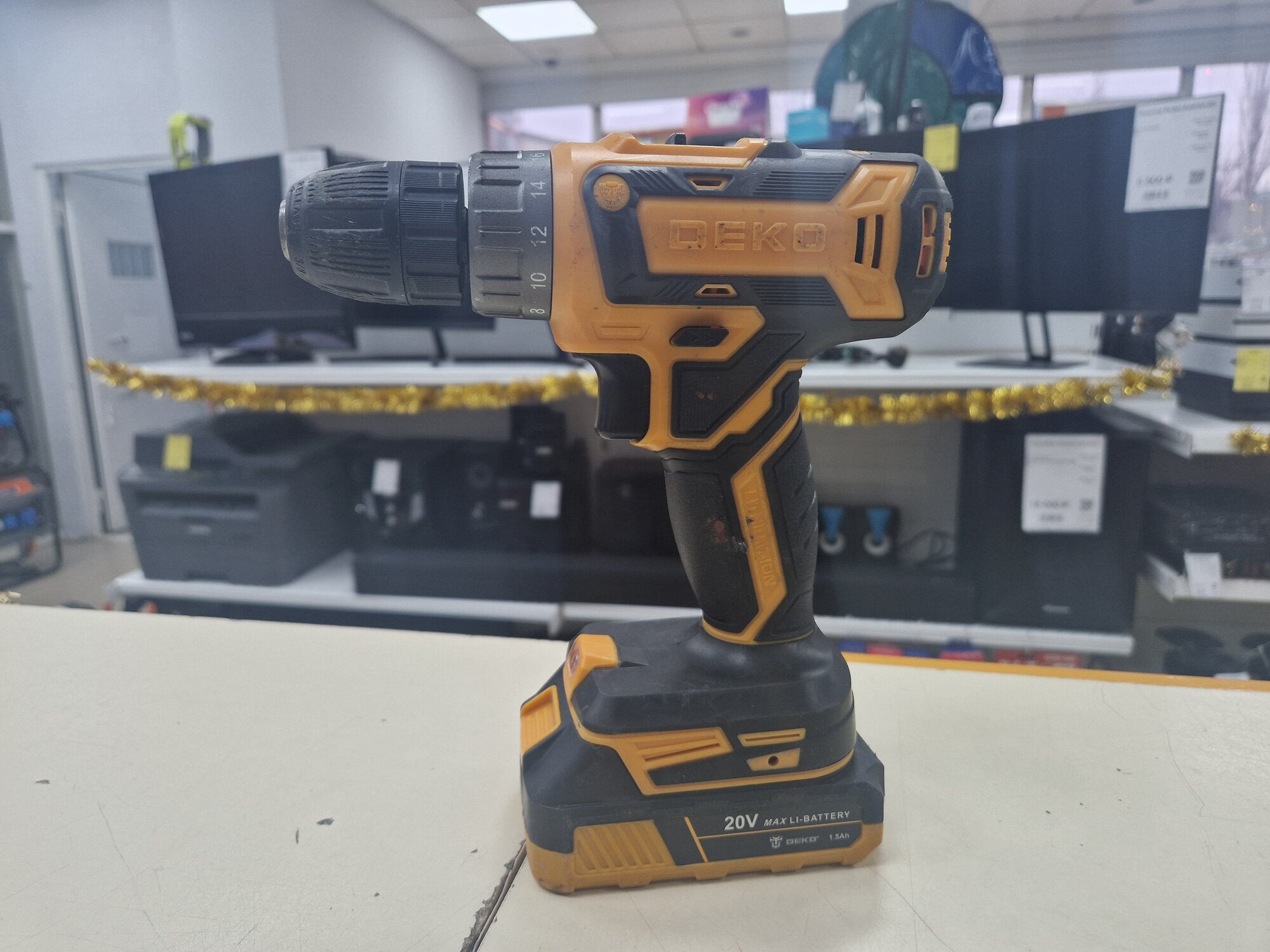 Дрель-шуруповерт аккумуляторная Deko ZKCD20V