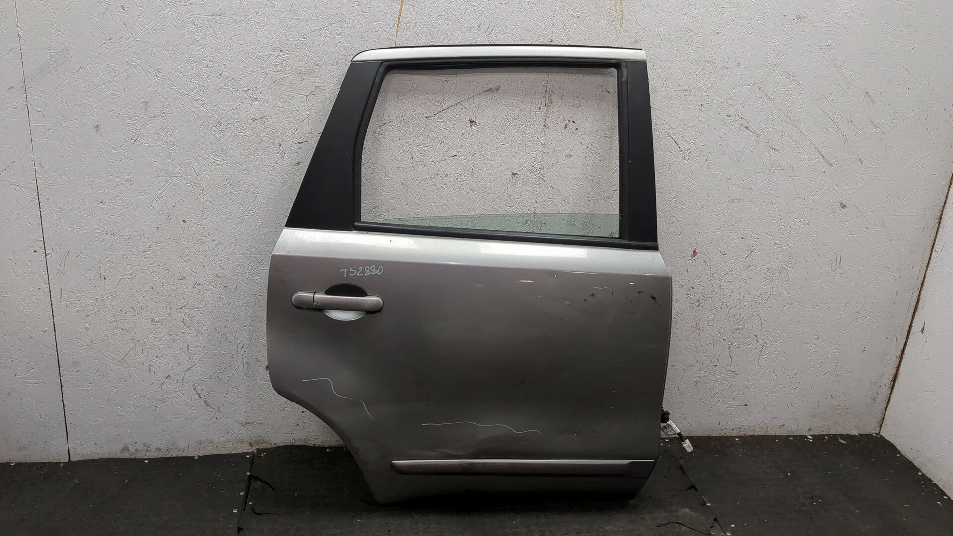 Дверь боковая (легковая) правая задняя Nissan Note E11 Б/У