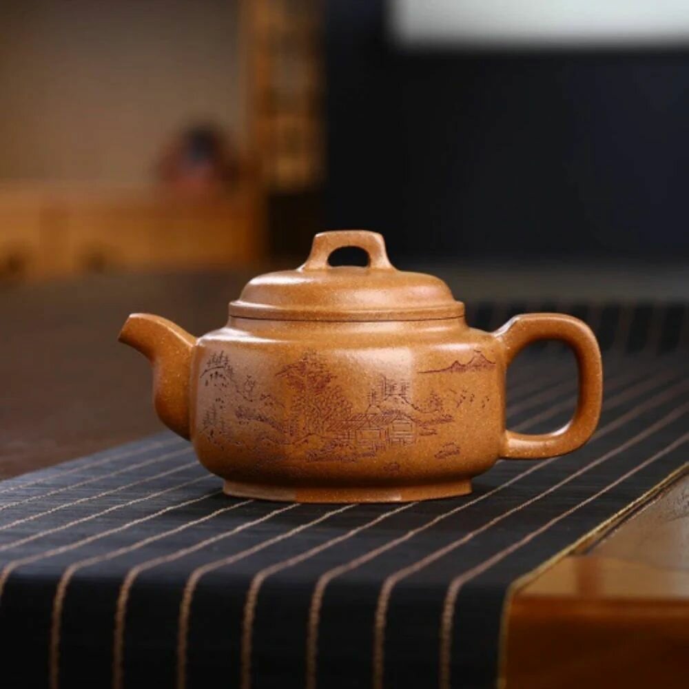 Чайник ручной работы из исинской глины Цзиша восьмигранный чайник с перемычкой сверху (пятицветная глина Дуань - 260 мл)