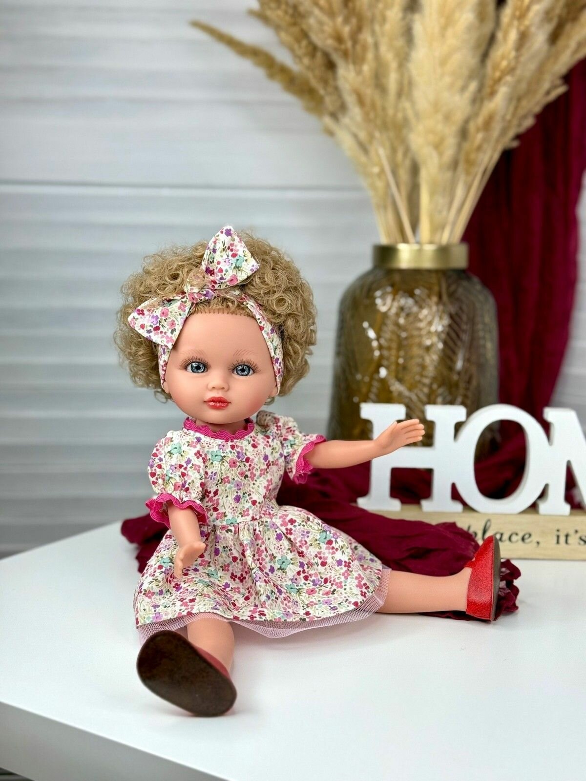 Кукла Manolo Dolls виниловая Sofia 32см