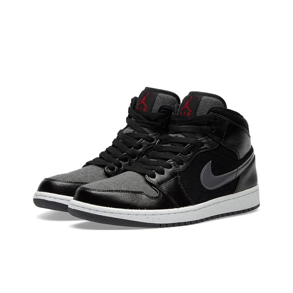 Кроссовки Jordan Air Jordan 1, размер EU 40 стопа (25CM), черный — фото 1
