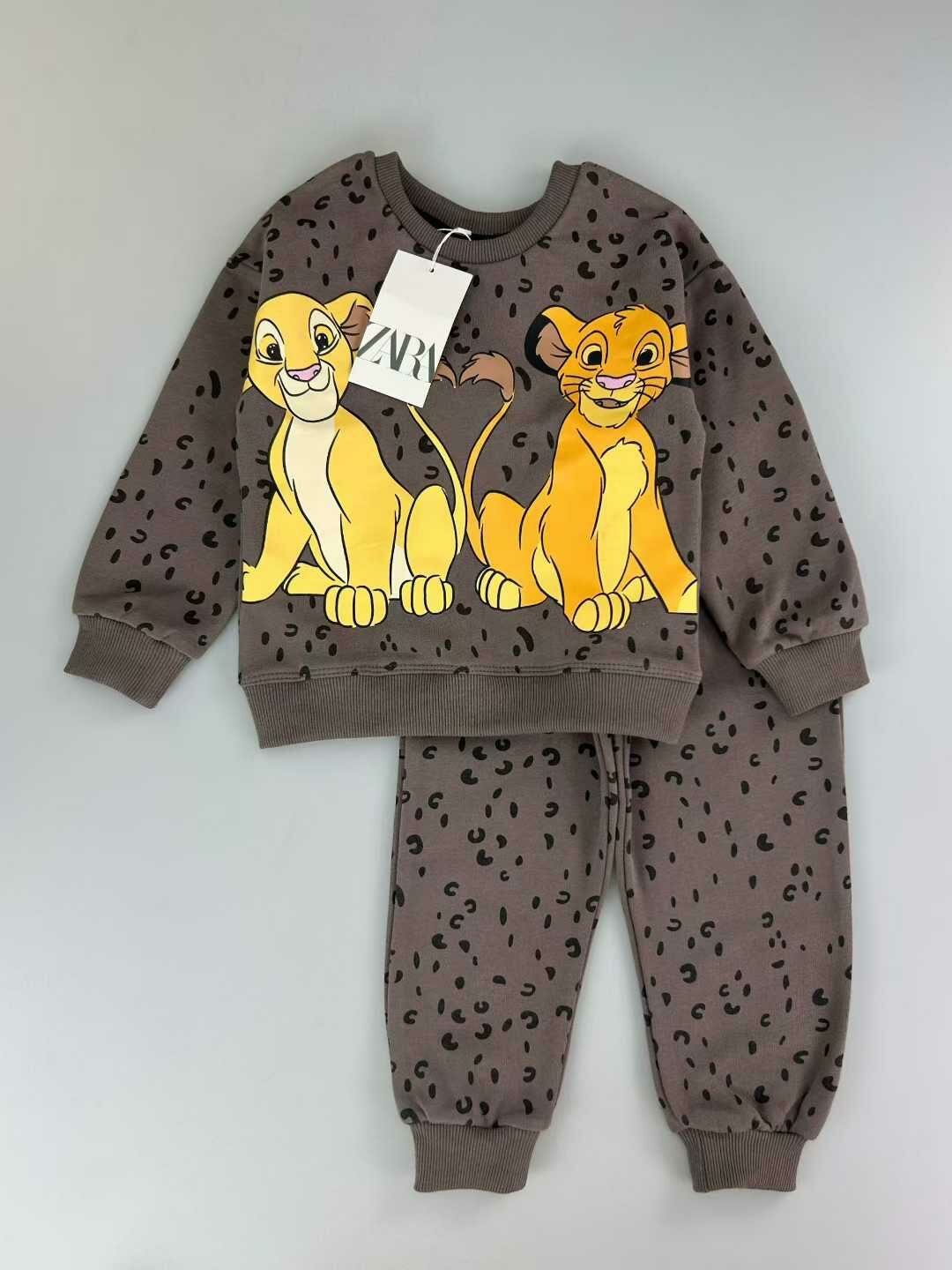 Комплект одежды