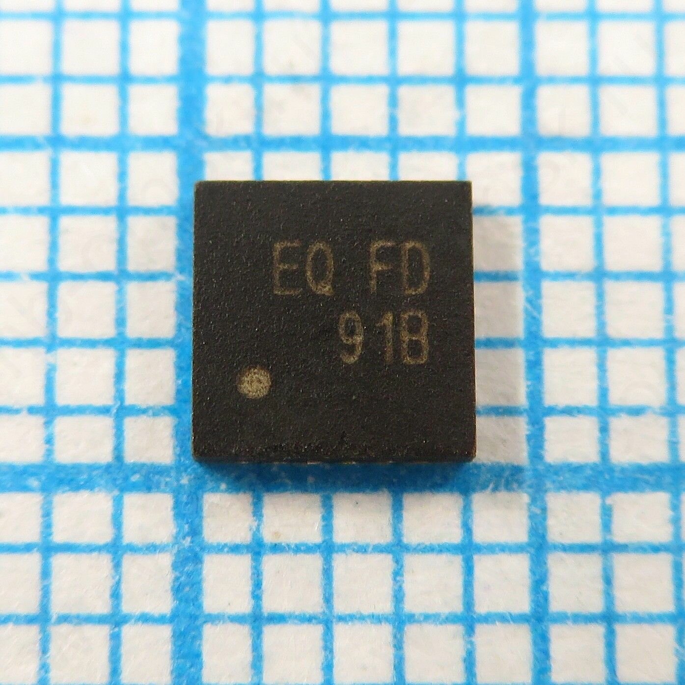 RT8223MZQW RT8223 RT8223M EQ - Высокоэффективный контроллер питания ноутбука