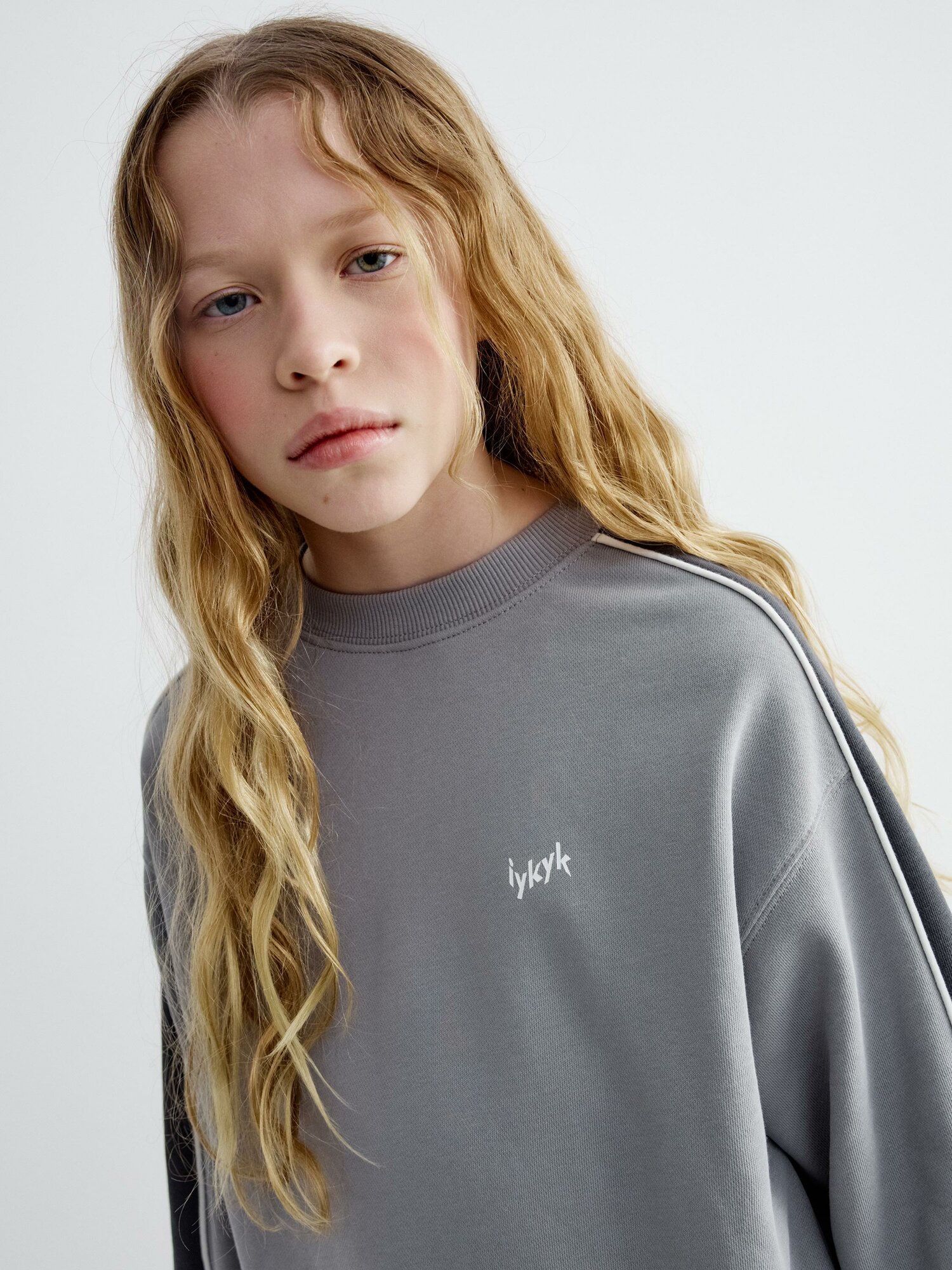 Свитшот спортивный