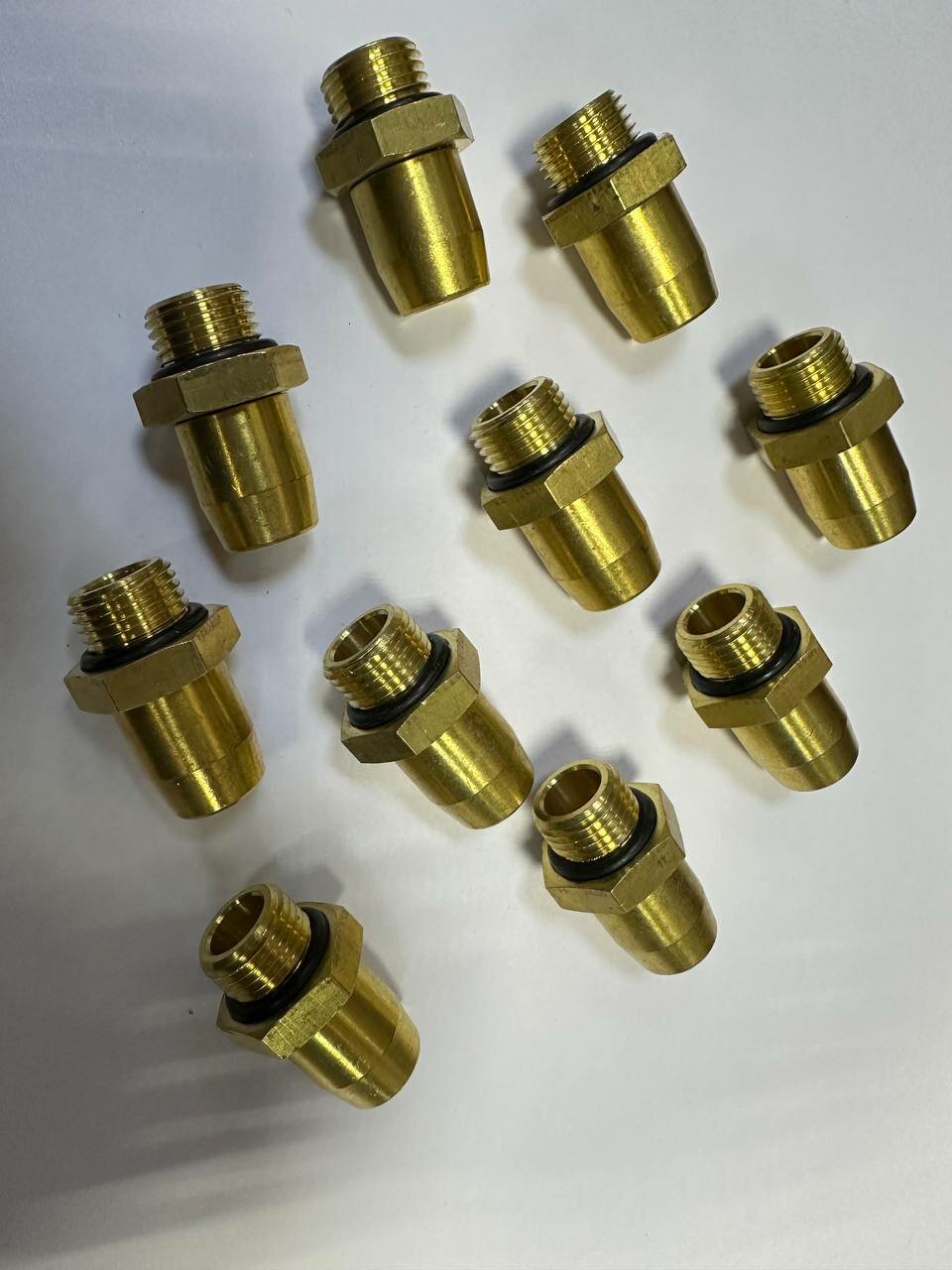 Фитинг прямой с наружной резьбой M14*1,5 под трубку 12мм 10шт