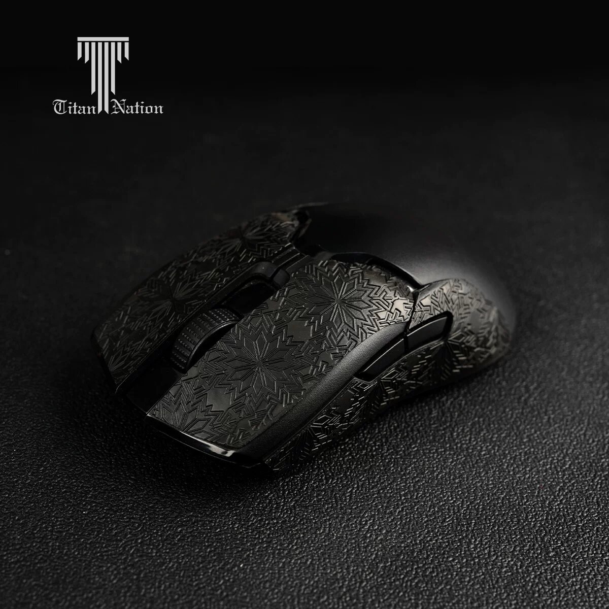Стикеры для мыши Logitech GPW3 с снежинками и кожей ящерицы черного цвета для игр