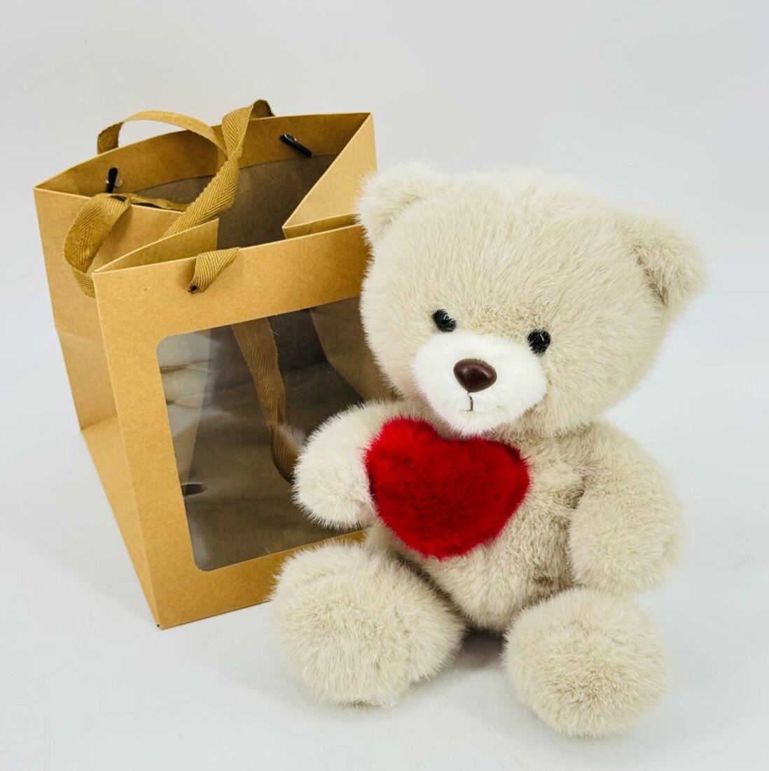 Плюшевый медвежонок с сердцем 30 см ручная работа. Подарок девушке, девочке