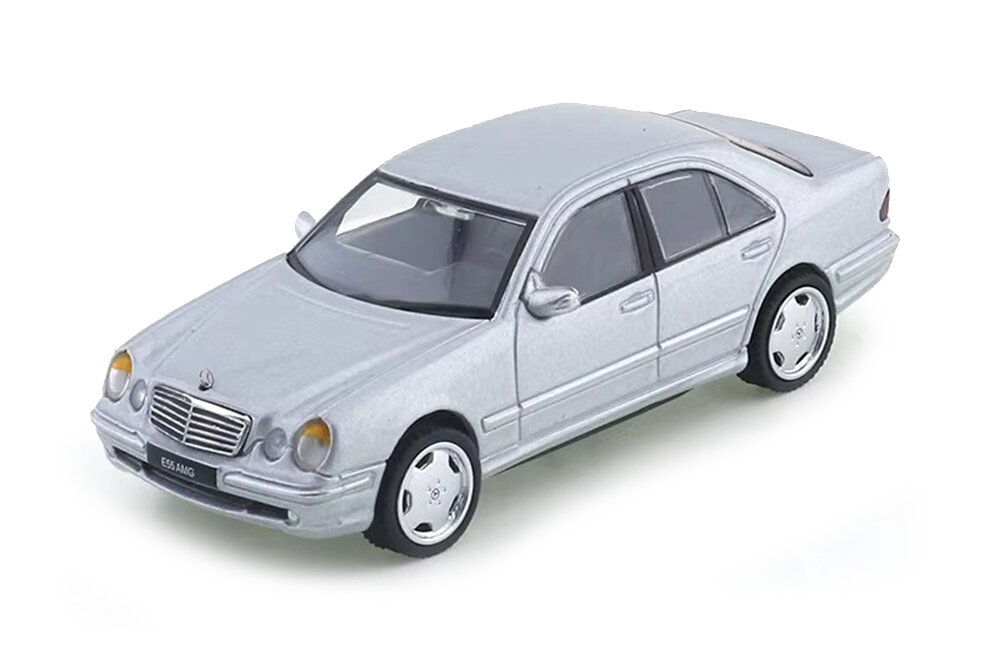 Модель коллекционная PAUDI Mercedes W210 E55 amg e-class / мерседес е-класс серебристый (длина 7-10 см)