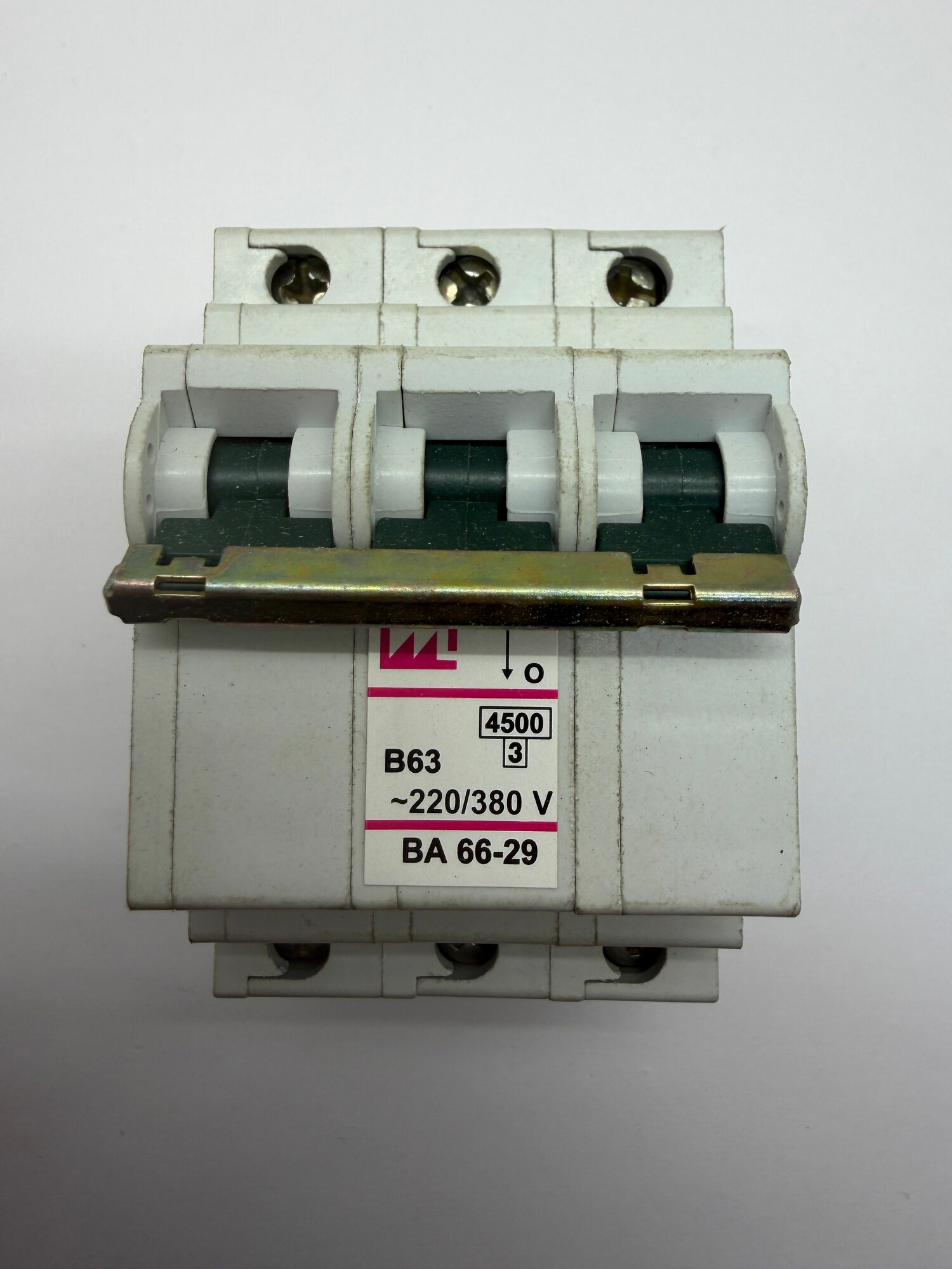 ВА66-29, B63, 220V/380V, 3 полюса, "Тираспольский завод". Автоматический выключатель.