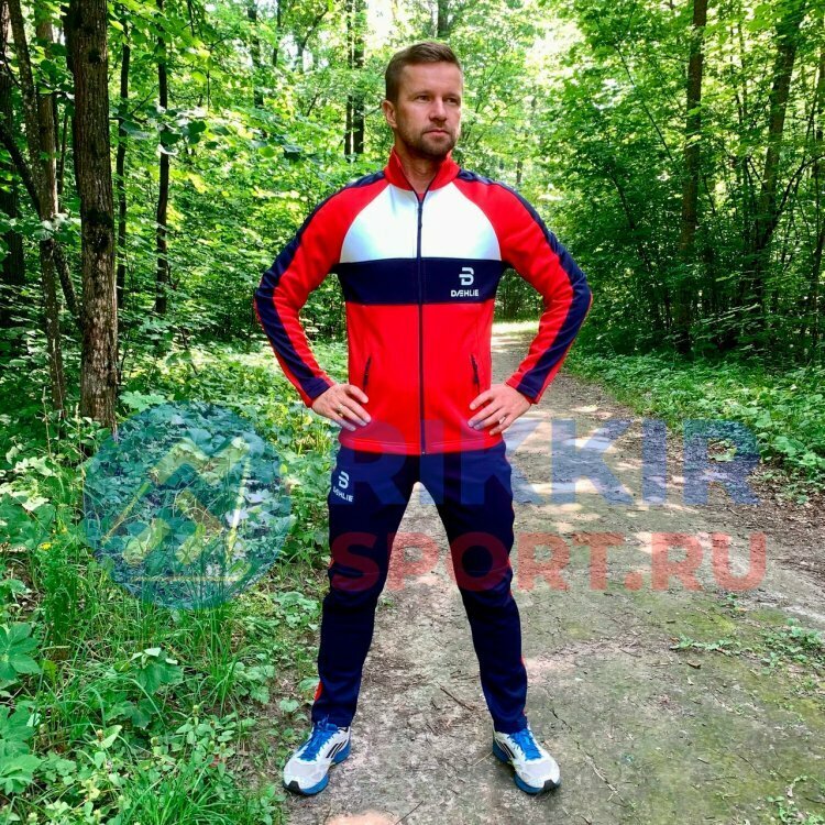 Костюм спортивный