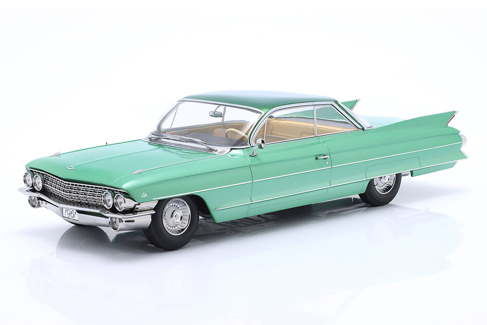Модель коллекционная KK-SCALE Cadillac coupe deville series 62 1961 lightgreen-metallic