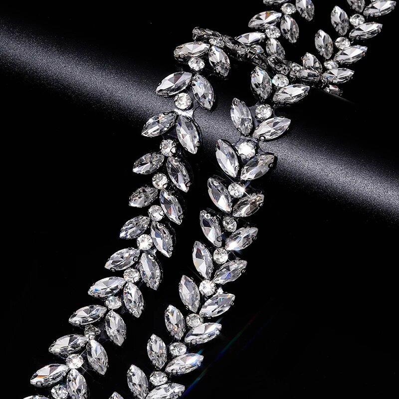 Стеклянная лента со стразами DUCRYSTAL, 90 см, 05-Clear22mm