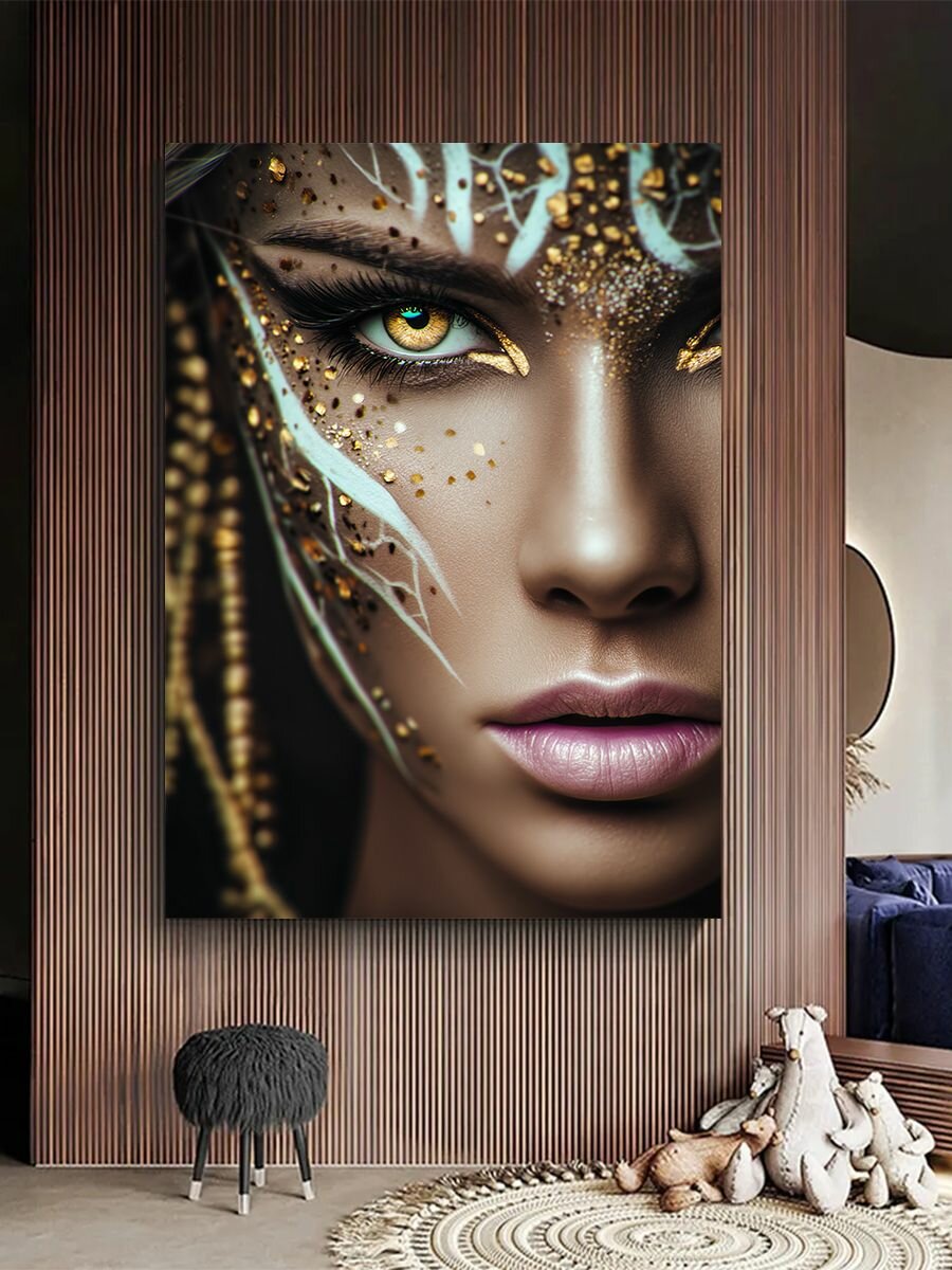 Интерьерная вертикальная картина - "Портрет / Лицо девушки в черно-золотом" , 40х60 см.