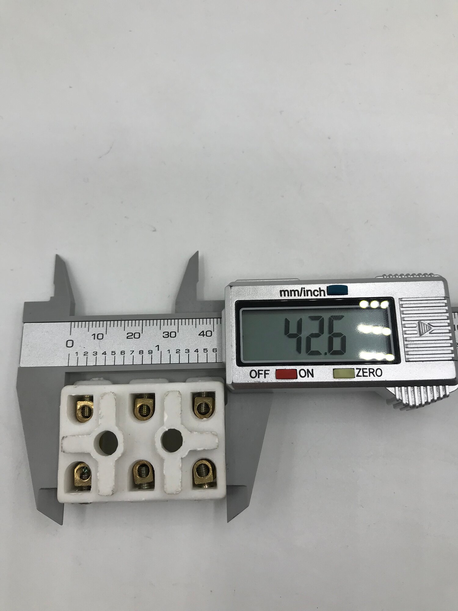 Клеммная колодка для электродвигателя 42/30 ( однофазный) производство Китай