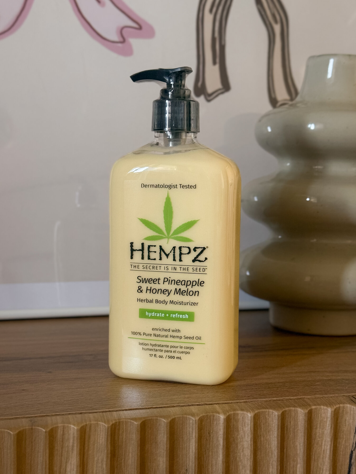 Hempz Молочко для тела Ананас Медовая дыня Sweet pineapple & honey melon, 500 мл