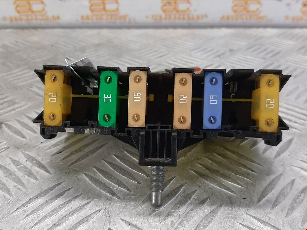 Блок предохранителей Peugeot 5008 9636079380 арт. 699926