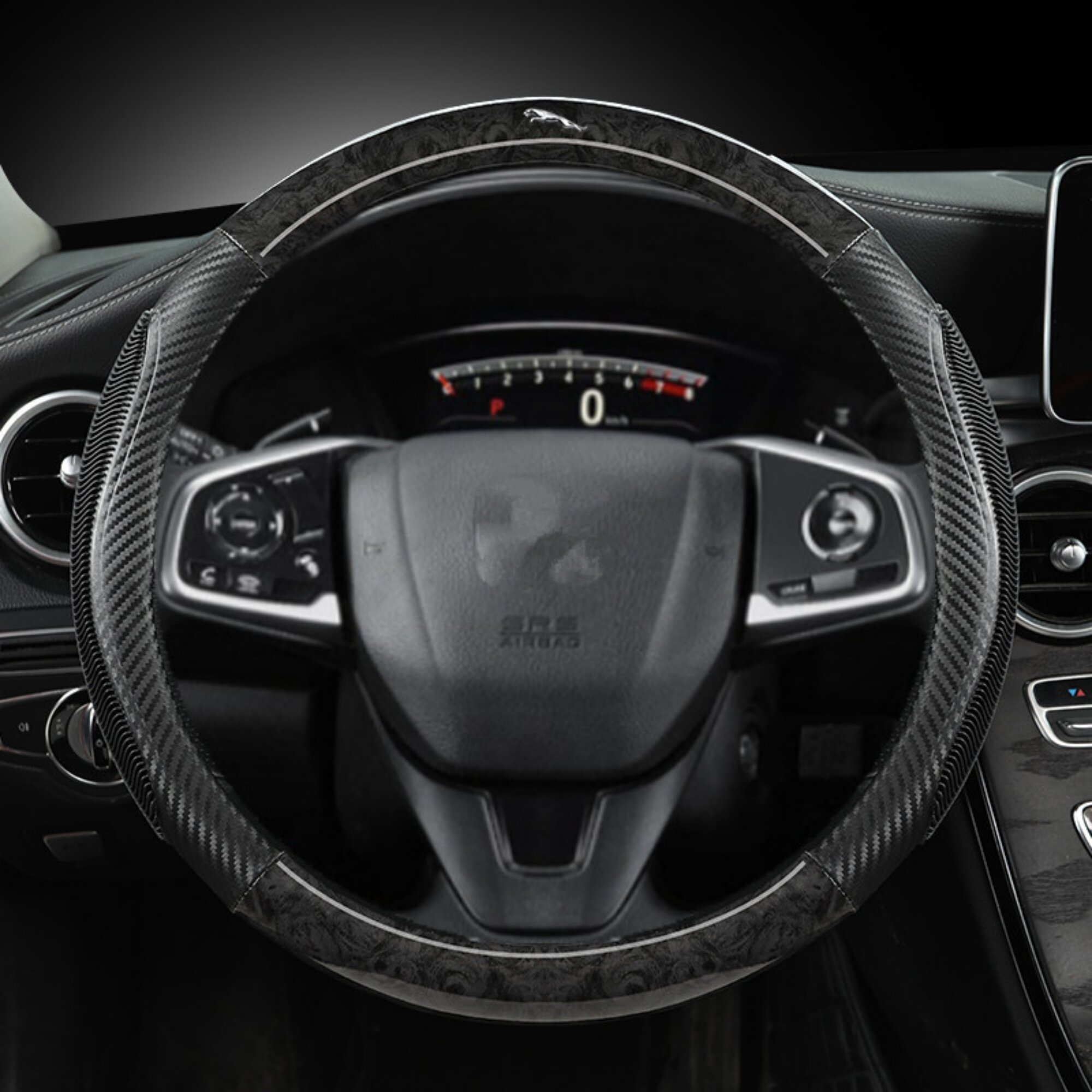 Чехол на руль автомобиля подходит для руля Jaguar диаметром 37-38 см, черный