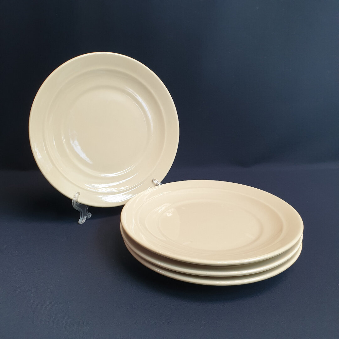 Набор из 4 столовых тарелок Бугульма, фаянс 22 см, винтаж СССР