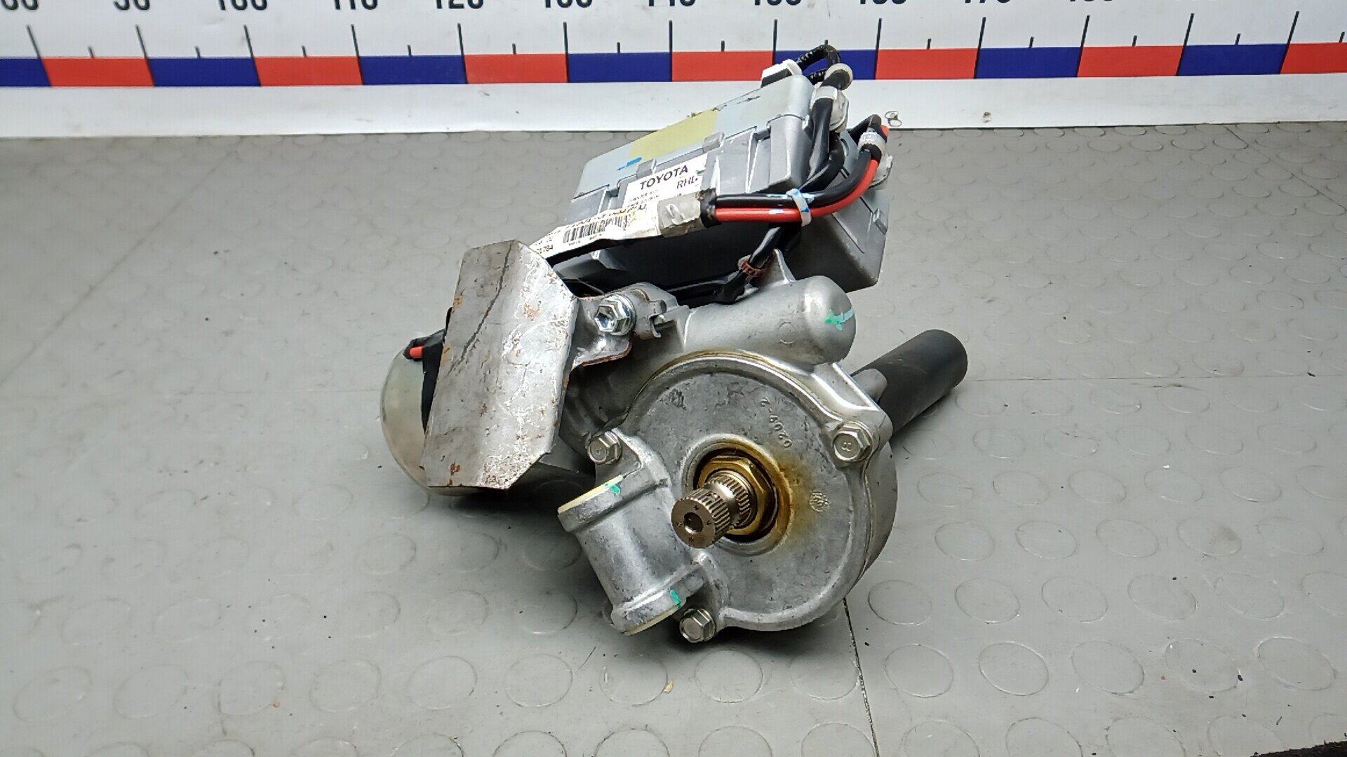 Электроусилитель руля TOYOTA VERSO AR2, Номер 452500F140