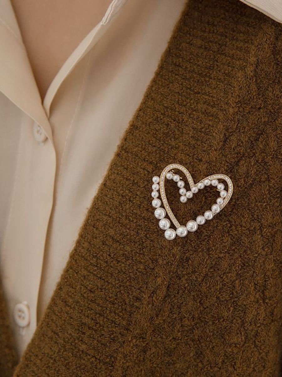 Брошь, искусственный камень