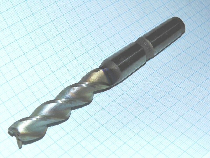 Фреза концевая 16 мм z=3 р6м5к5 (150/70 мм) с коническим хвостовиком КМ2 удлиненная СССР