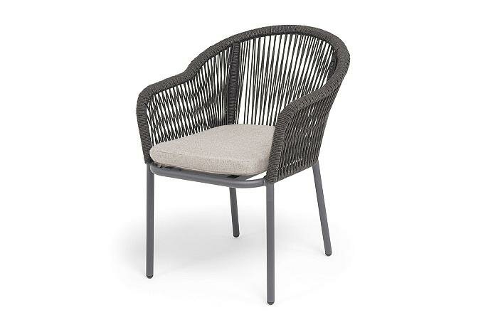 Стул 4SIS "Лион" стул плетеный из роупа, каркас алюминий темно-серый (RAL7024) муар, роуп темно-серый круглый, ткань бежевая 052 арт. LIO-CH-001 RAL7024 Mua D-grey(beige052)