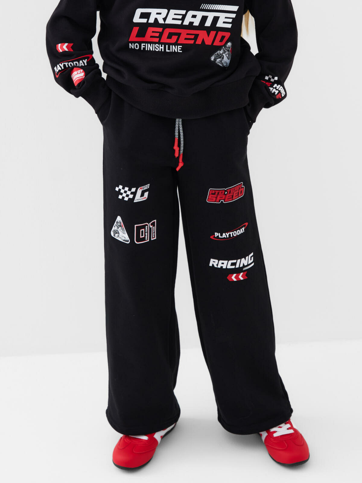 Брюки спортивные