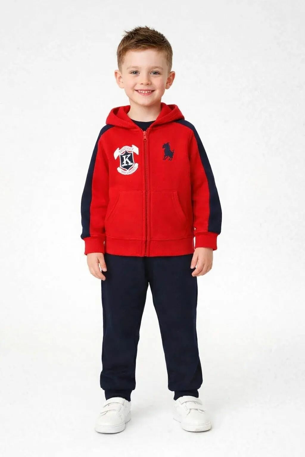 Костюм спортивный