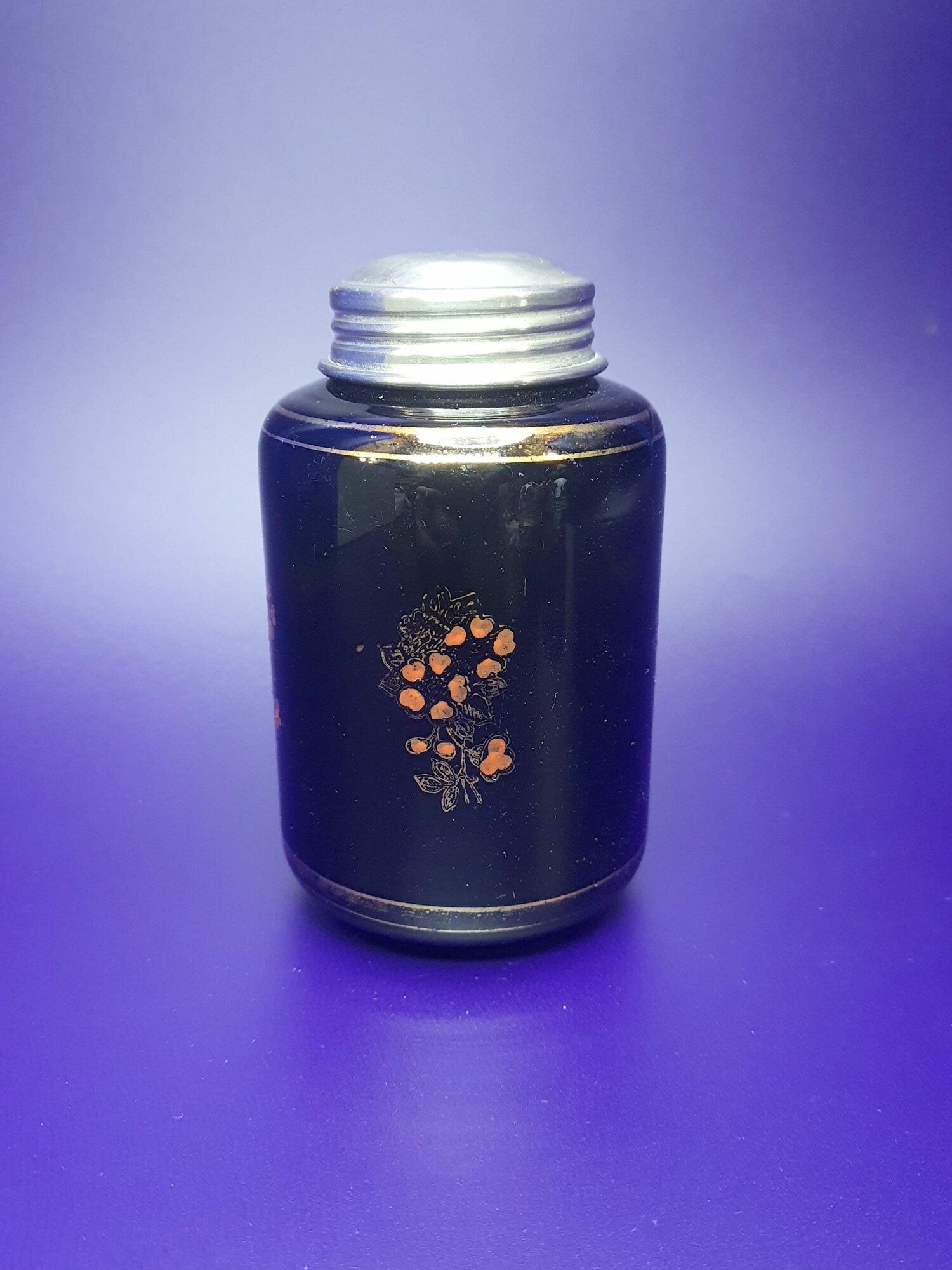 Винтажная чайница Ягоды, ручная роспись, марганцевое стекло, 350мл, СССР 50е