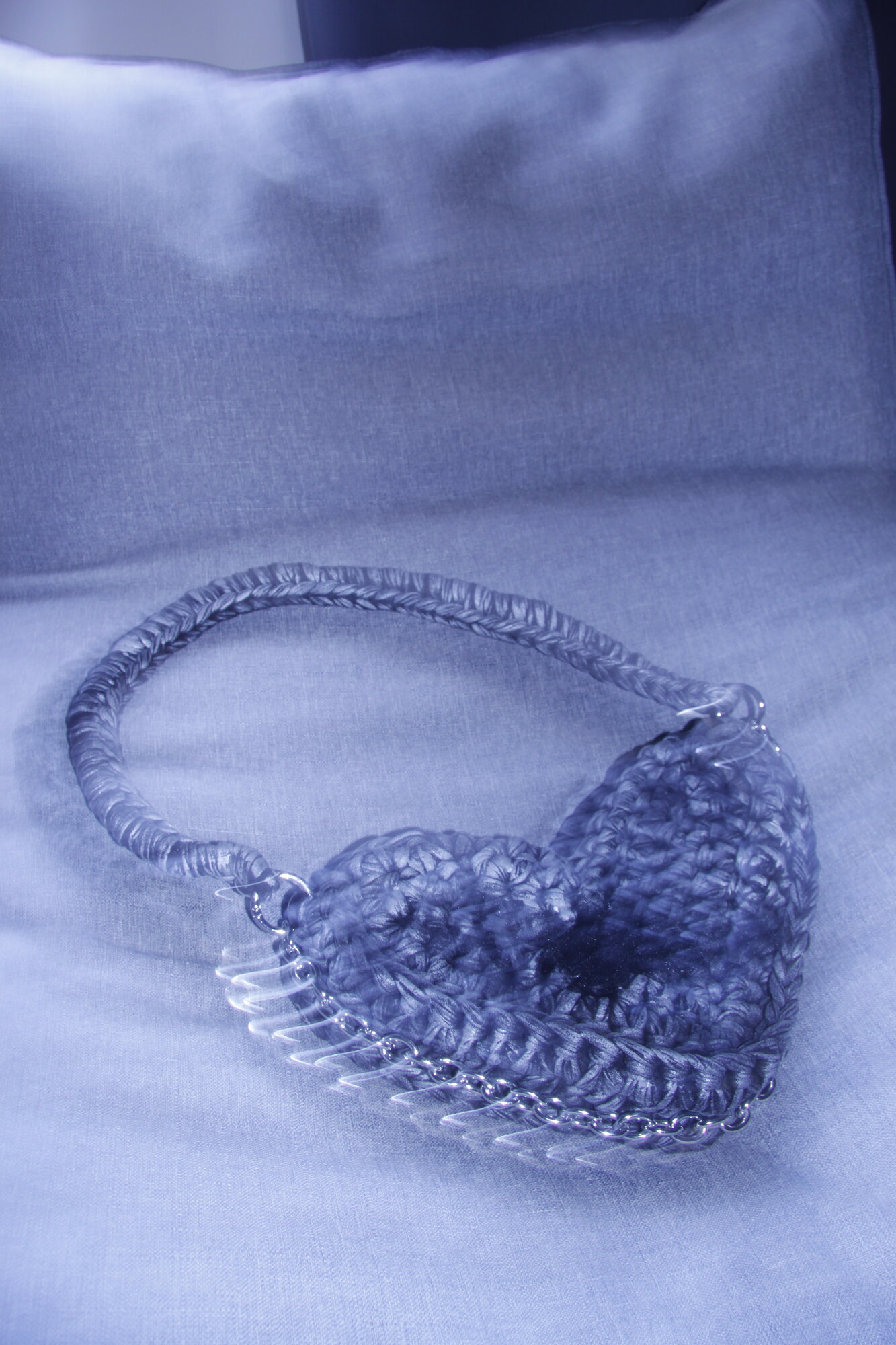 Сумка багет  Вязаная сумка firny черное сердце