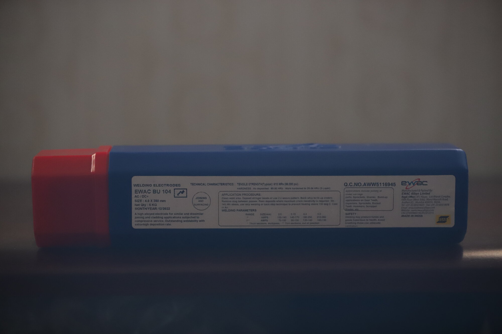 Электроды ESAB EWAC BU 104 ф 4,0 мм (5,0кг) для наплавки переходных слоёв