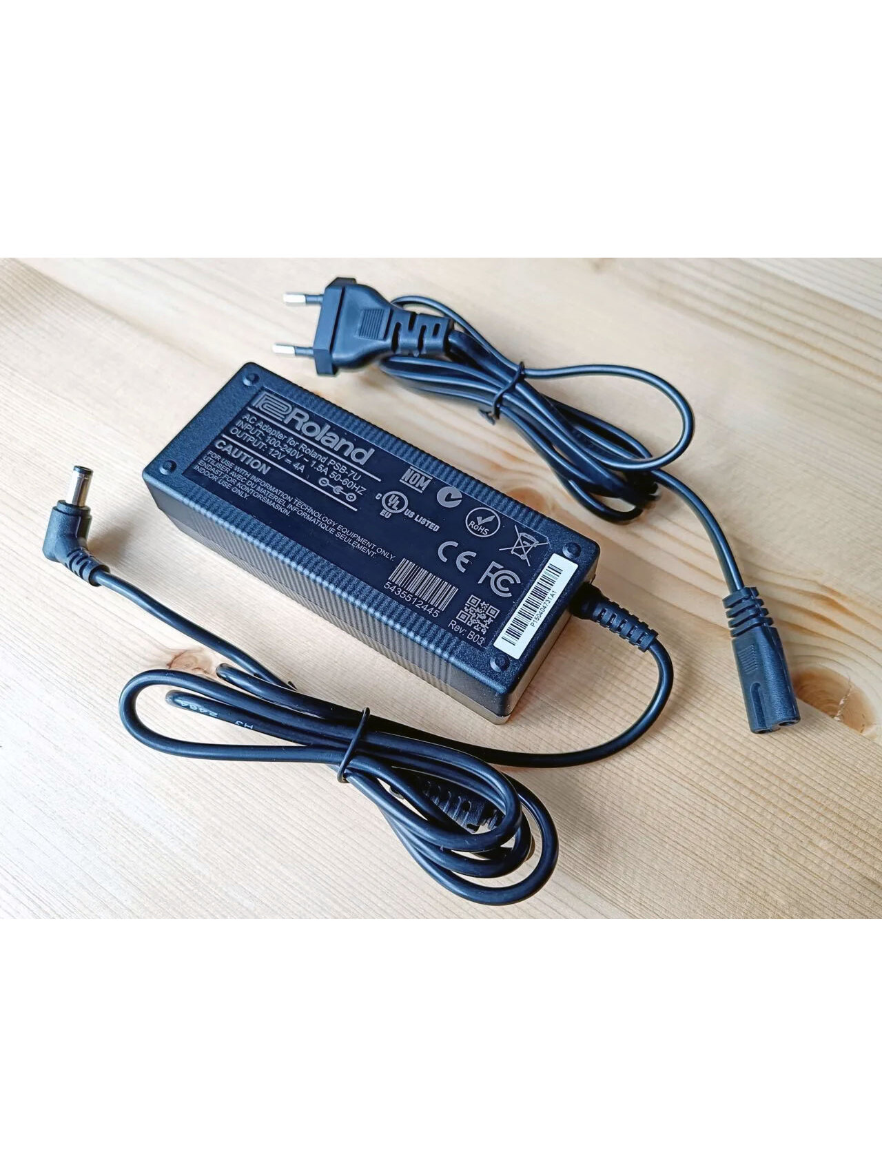 Блок питания для синтезатора Roland: адаптер 12V 4A PSB-7U