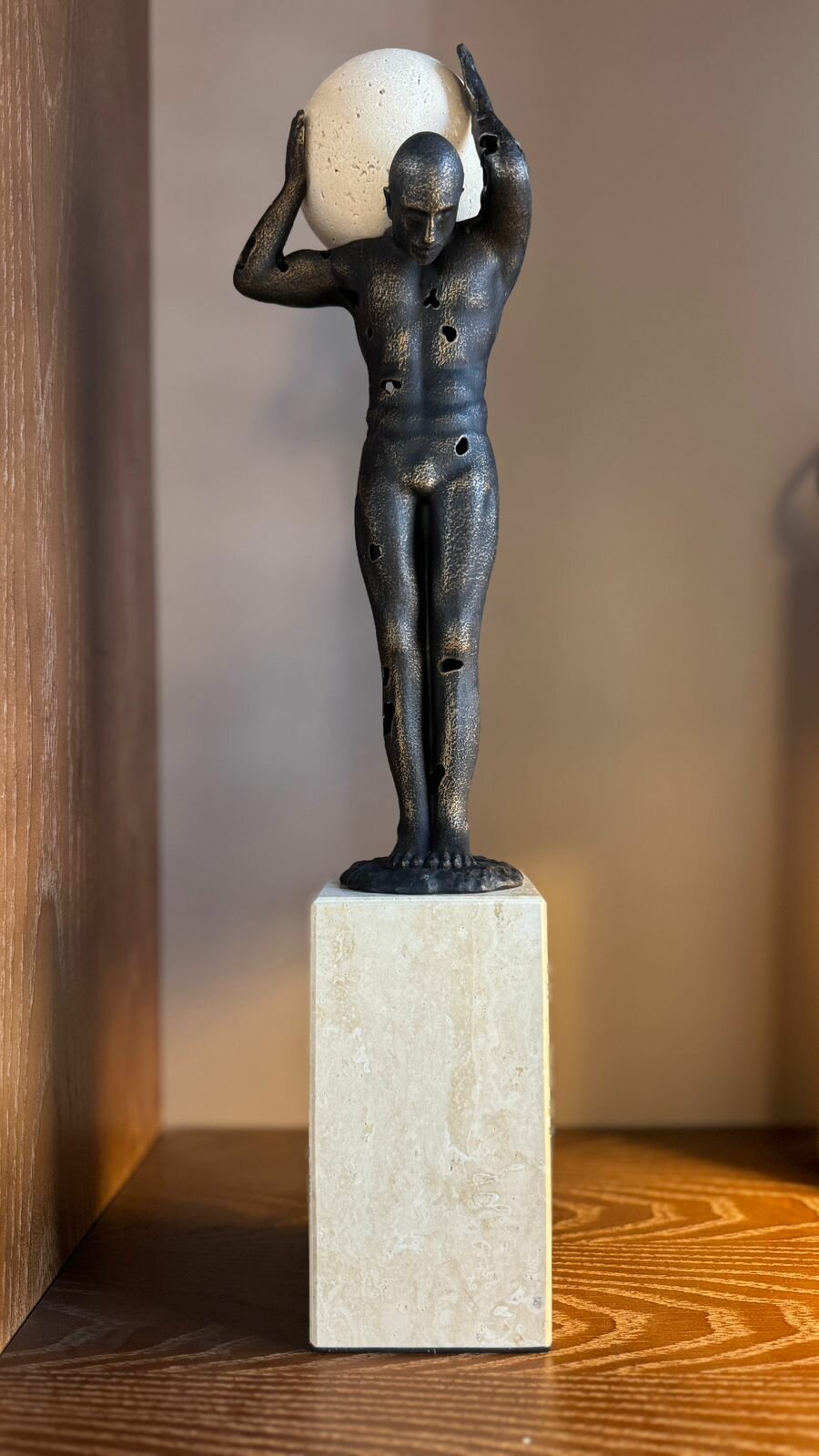 Статуэтка GRACEFUL BALANCE, металл, мрамор, черная, высота 48 см