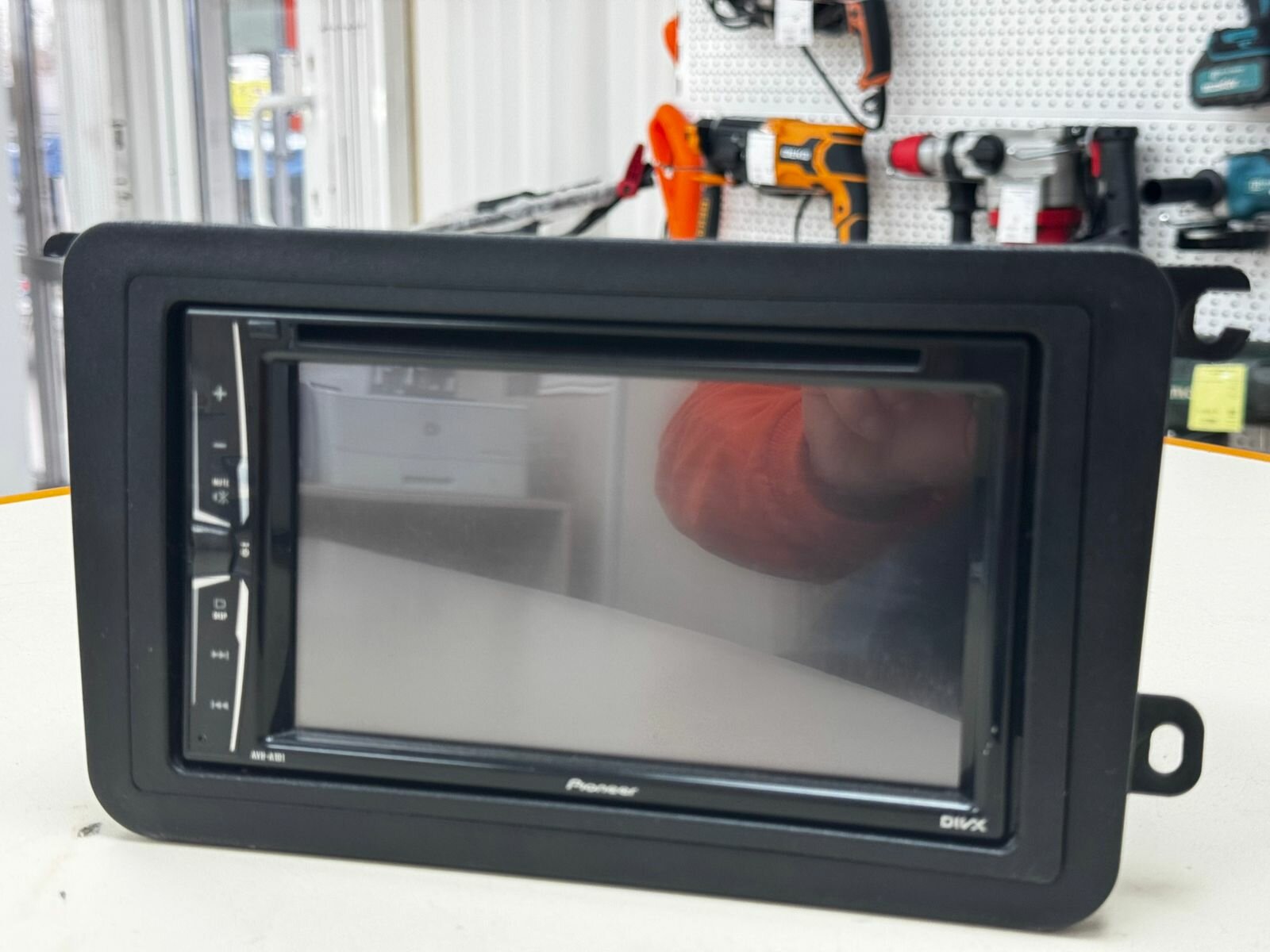 Автомагнитола Pioneer AVH-A101, (Б/У), уценка