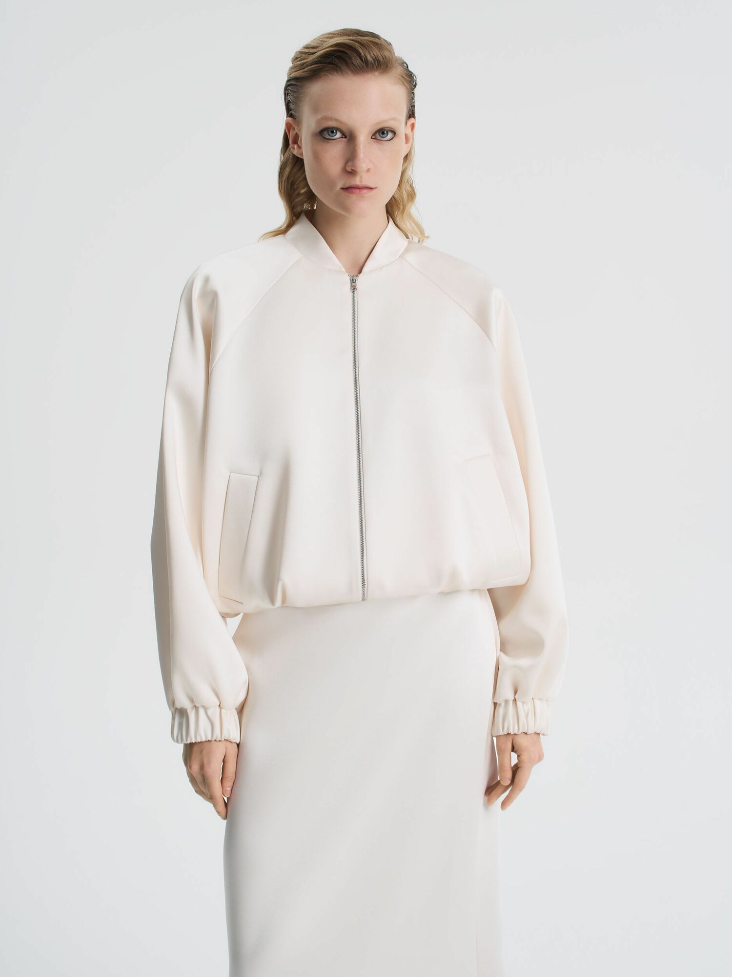 Бомбер Осень-зима 2025