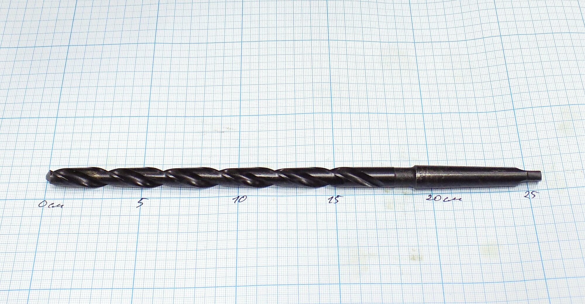 Сверло 10,7 мм р6м5 (L общ-250 мм) с коническим хвостовиком КМ1 удлиненное ГОСТ 2092-77